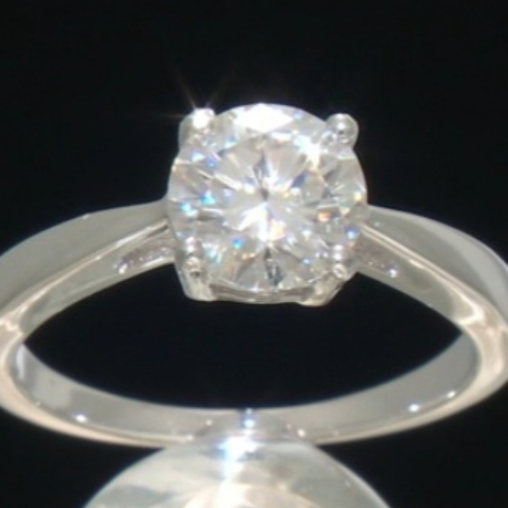 Beautiful Genuine Moissanite Solitaire Ring - Gem